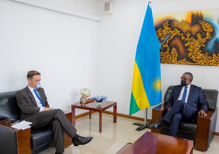Minisitiri Biruta yakiriye Ambasaderi wa Amerika ucyuye igihe - Kigali ... Minisitiri Biruta yakiriye Ambasaderi wa Amerika ucyuye igihe - Kigali ...