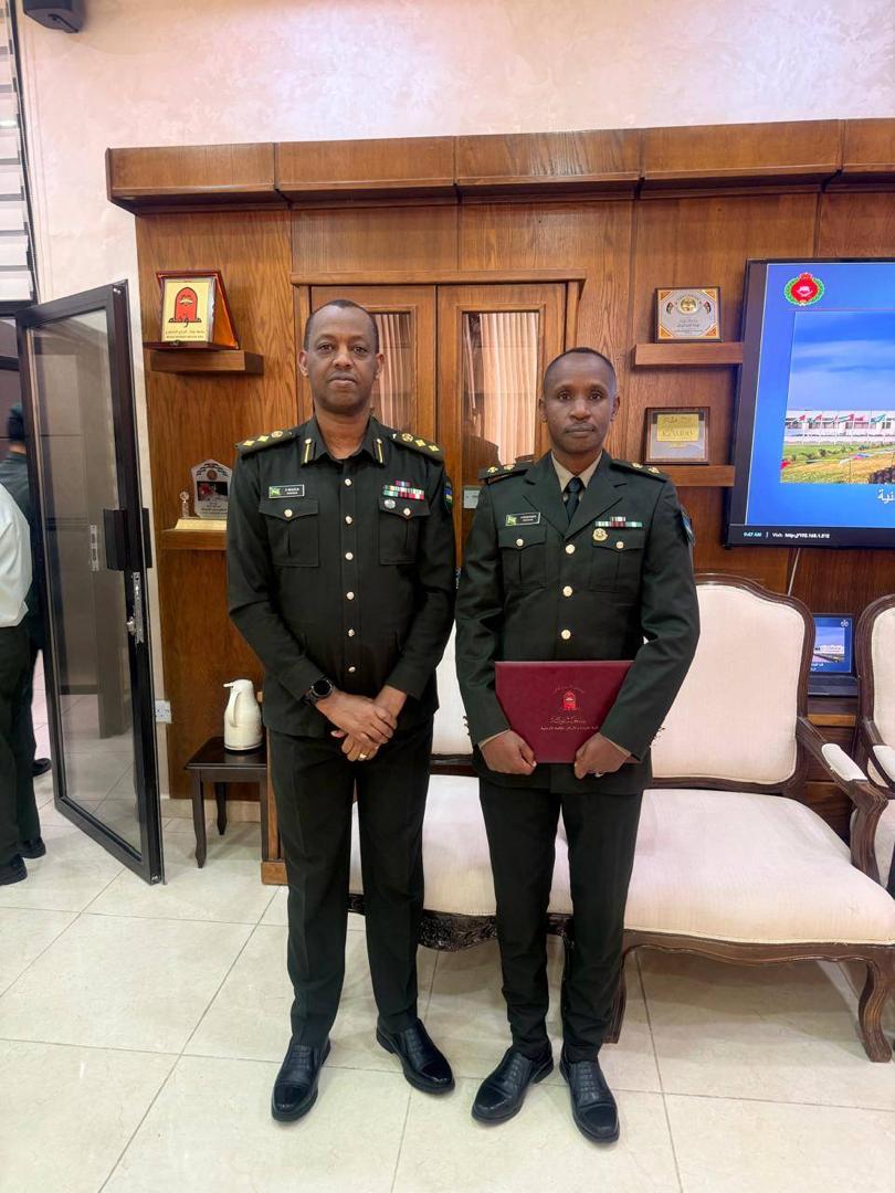 Lt. Col. Emmanuel Nsengiyumva avuye guhaha ubumenyi muri Jordania ...